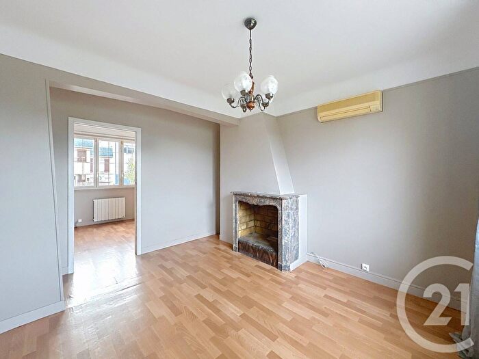 Appartement à louer - Le Fosse Bazin, Thiais - 3 pièces - 2 chambres