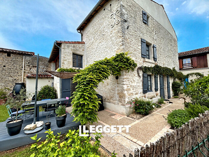 Arçais : Maison 6 pièces à vendre