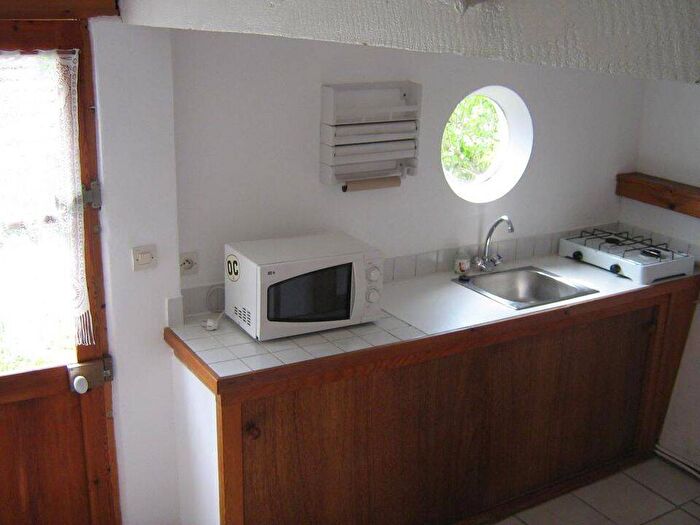 Saint Mitre, Marseille 13ème arrondissement : Appartement 1 pièce à louer