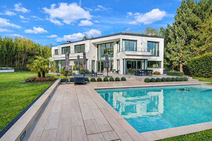 Maison à vendre - Garches, La Verboise, Janvier - 9 pièces - 6 chambres