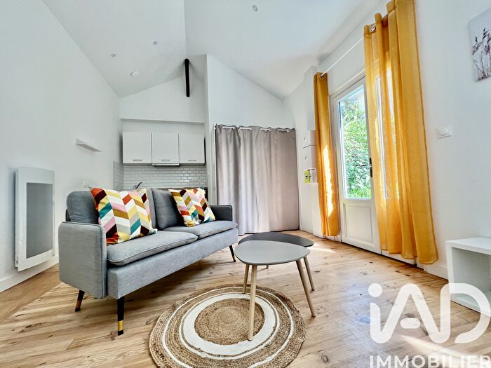 Appartement à louer - Pau, Centre-ville - 1 pièce