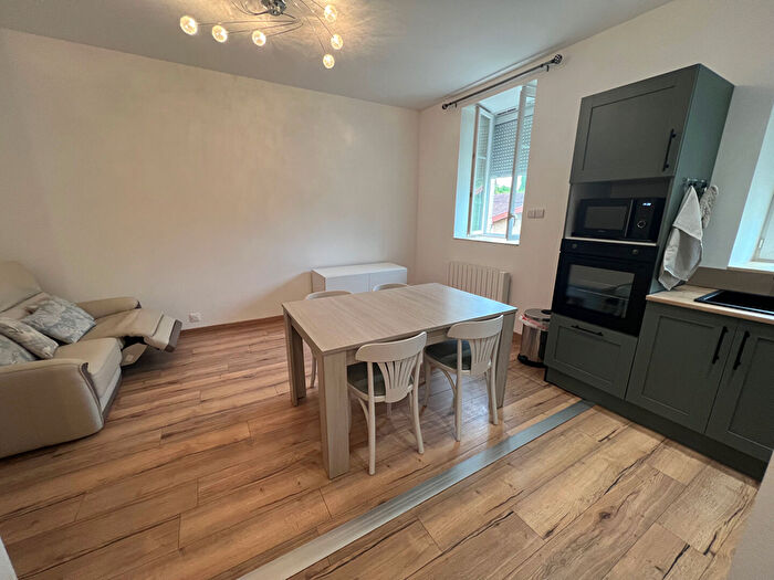 Nevers, République, Préfecture : Appartement 3 pièces à louer