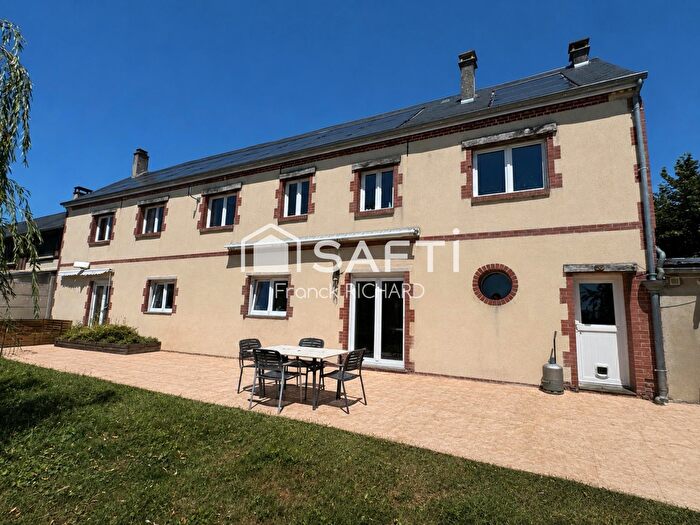 Maison 6 pièces à vendre à Crèvecur-le-Grand, Crèvecoeur-le-Grand