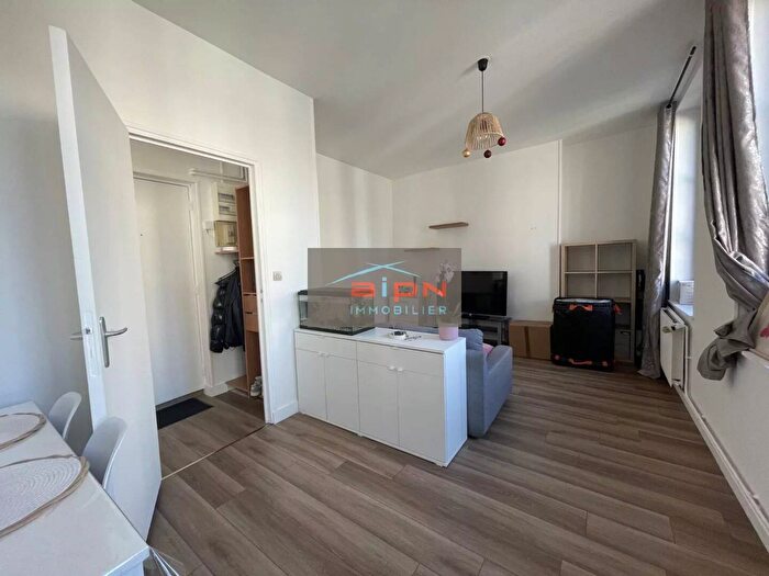 Appartement à louer - Elbeuf - 2 pièces - 1 chambre