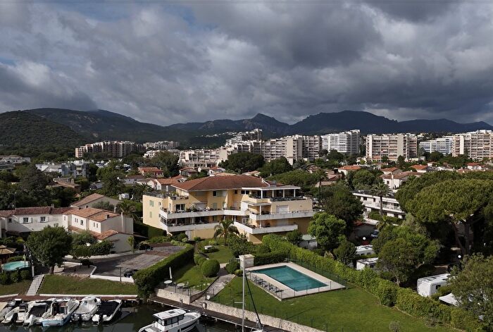 Appartement 3 pièces à Mandelieu-la-Napoule, Les Termes, à vendre