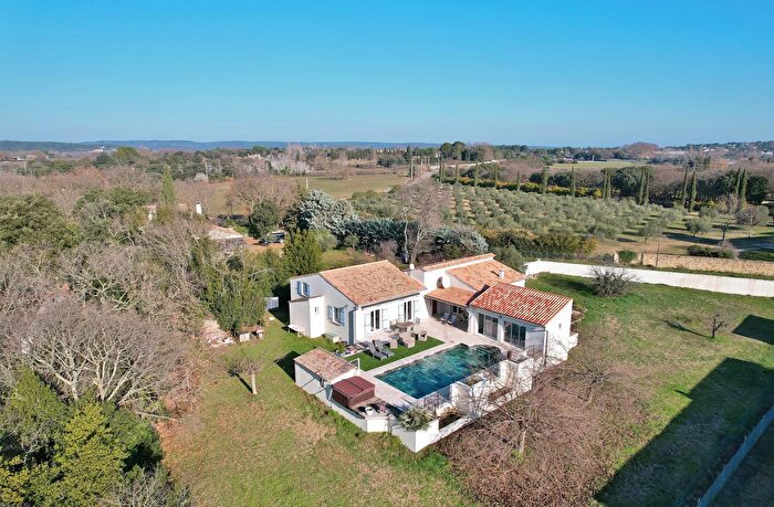 Maisons à vendre et appartements à louer - 1