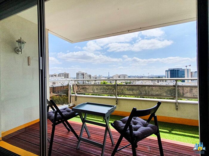 Hôtel de Ville, Courbevoie : Appartement 2 pièces à louer