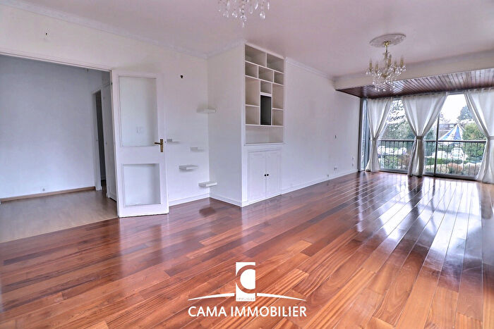 Appartement à vendre - Fontenay-le-Fleury, Plaine - 5 pièces - 4 chambres