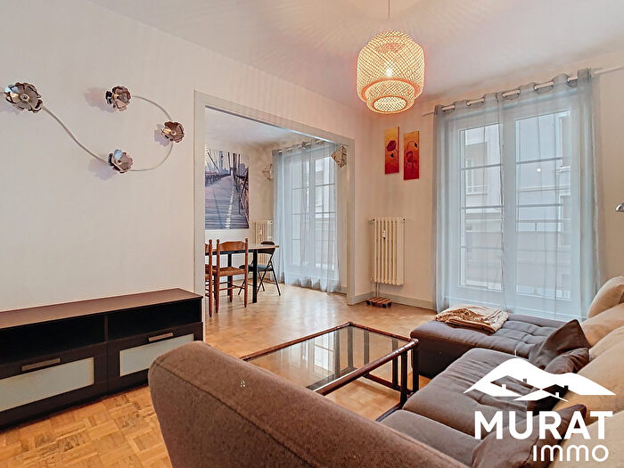 Appartement à louer - Clermont-Ferrand, Vallières, Sallins, Poncillon - 3 pièces - 2 chambres