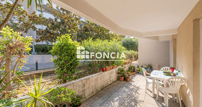 Appartement à vendre - Marseille e , Mazargues - 2 pièces - 1 chambre