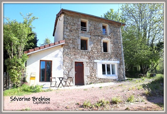 Maison 4 pièces à vendre à Celles-sur-Durolle