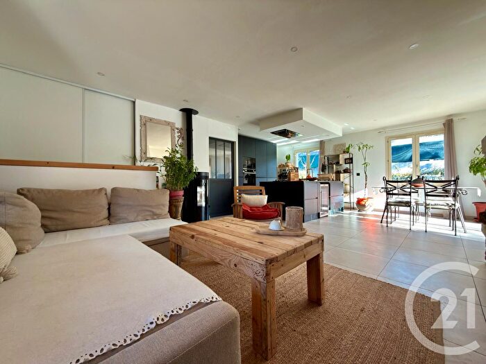 Maison à vendre - Rocbaron - 4 pièces - 3 chambres