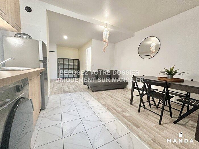 Appartement à louer - Plaine du Lys, Dammarie-les-Lys - 4 pièces - 3 chambres