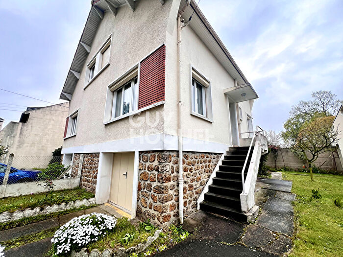 Maison à vendre - Sainte-Geneviève-des-Bois, Georges Pitard - 3 pièces - 2 chambres