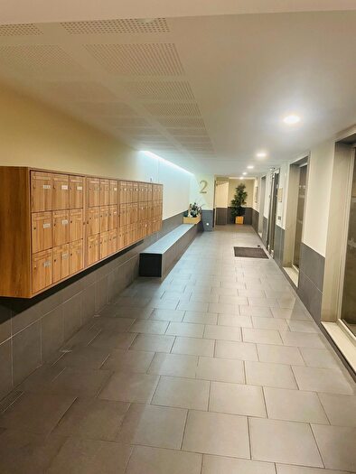 Appartement à vendre - Marseille e , Saint-Mauron - 2 pièces - 1 chambre