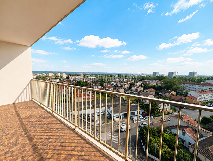 Villeurbanne, Buers - Appartement 4 pièces à vendre