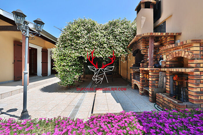 Maison à vendre - Villeurbanne - 5 pièces - 3 chambres