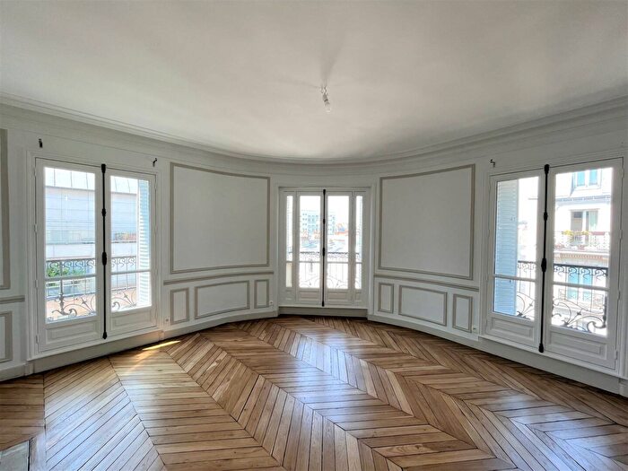 Appartement 4 pièces à Alleray Procession, Paris 15ème arrondissement, à louer