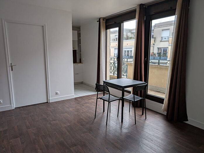 Appartement à louer - Houilles, Centre-ville - 1 pièce