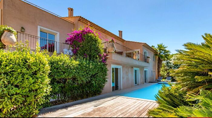 Maison 9 pièces à Antibes, Rastines, Super Antibes, Laval, La Fontonne, à vendre