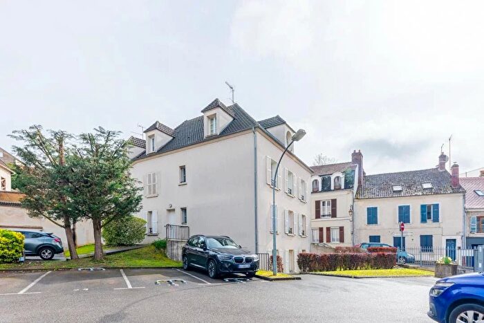 Appartement 3 pièces à Beaumont-sur-Oise, à vendre