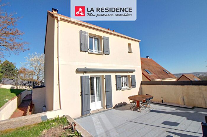 Maison à vendre - Mantes-la-Ville, Centre-ville - 5 pièces - 3 chambres