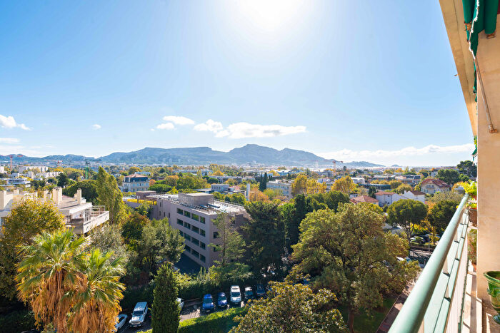 Appartement à vendre - Marseille e , Saint-Giniez - 4 pièces - 3 chambres