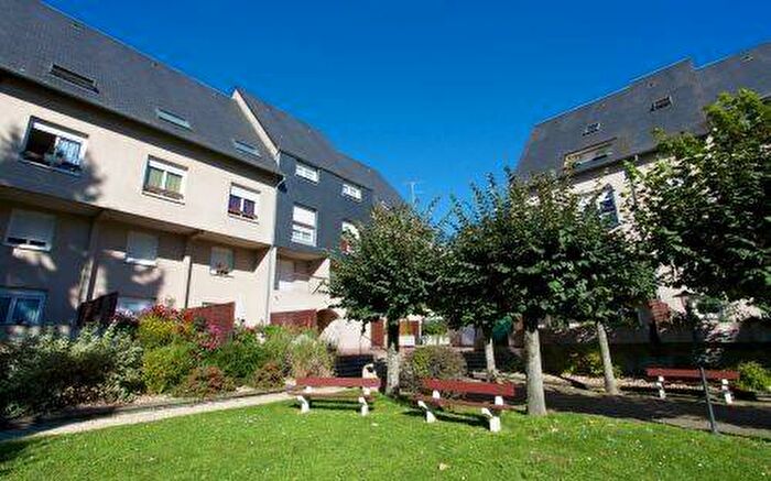 Appartement à louer - Aubigny-sur-Nère - 3 pièces - 3 chambres