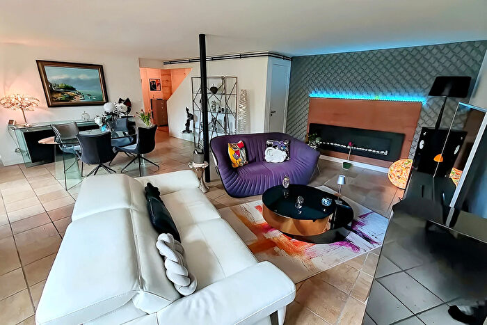 Appartement 4 pièces à vendre à Crouy, Crouy-Saint-Pierre