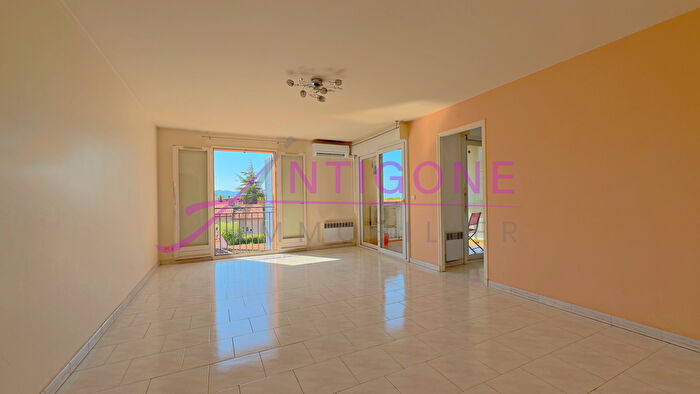 Sanary-sur-Mer : Appartement 3 pièces à louer