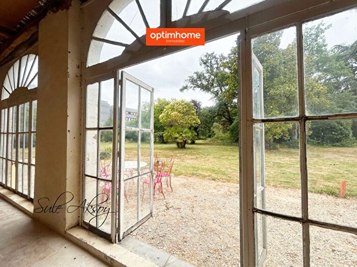 Nogaro : Maison 11 pièces à vendre