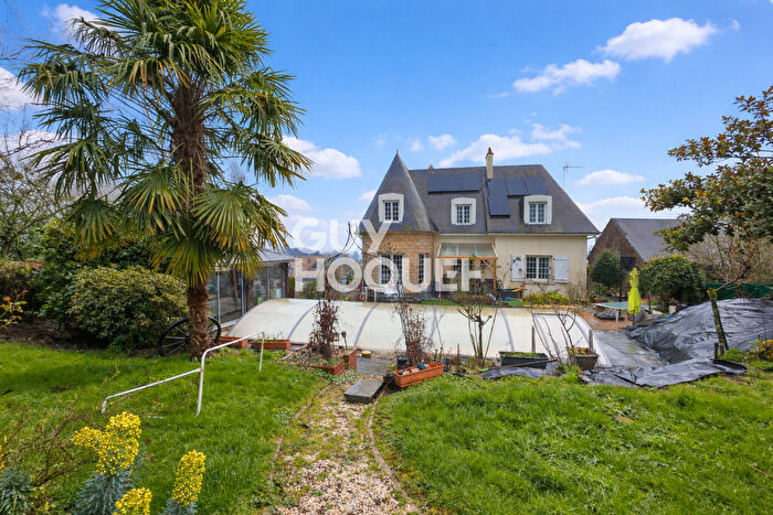 Maison à vendre - Saint-Sever-Calvados - 6 pièces - 4 chambres