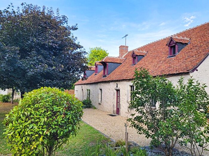 Cormeray : Maison 11 pièces à vendre