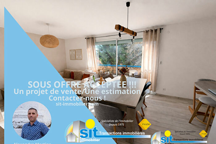 Appartement à vendre - Saint-Prim - 3 pièces - 2 chambres