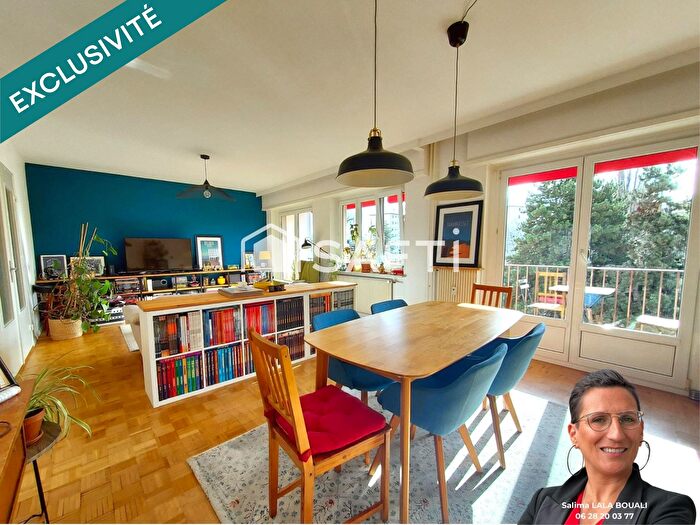 Appartement à vendre - Saint-Louis, Centre-ville - 5 pièces - 3 chambres