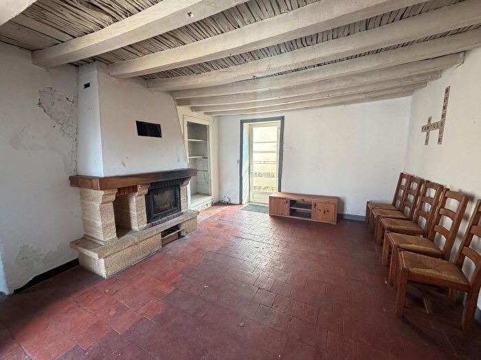 Maison 3 pièces à Oulches, à vendre