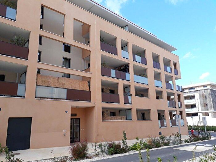 Les Milles, Aix-en-Provence : Appartement 3 pièces à louer