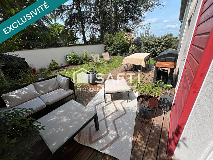 Appartement à vendre - Genas - 4 pièces - 3 chambres