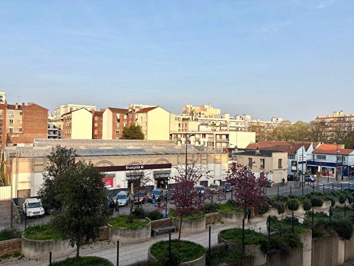 Appartement à louer - Centre Ville-Gambetta, Clichy - 3 pièces - 2 chambres