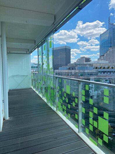 Appartement à louer - Hôtel de Ville, Courbevoie - 4 pièces - 3 chambres