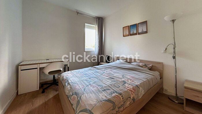 Saussaie, Chevilly-Larue : Appartement 5 pièces à louer