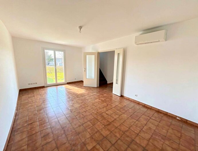 Maison à louer - Plateau, Le Teil - 5 pièces - 4 chambres