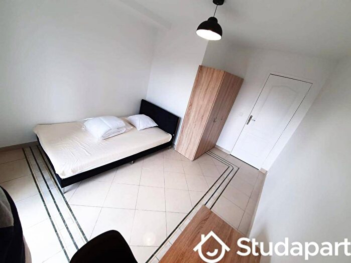 Avenue Nationale, Massy - Appartement 1 pièce à louer
