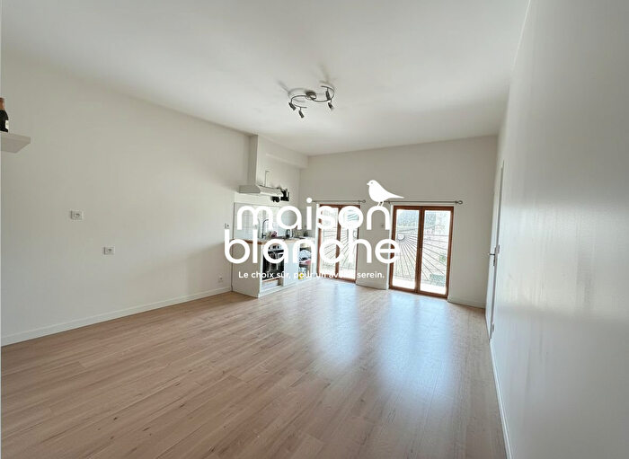 Appartement 3 pièces à Saint-Maixent-l'École, à louer