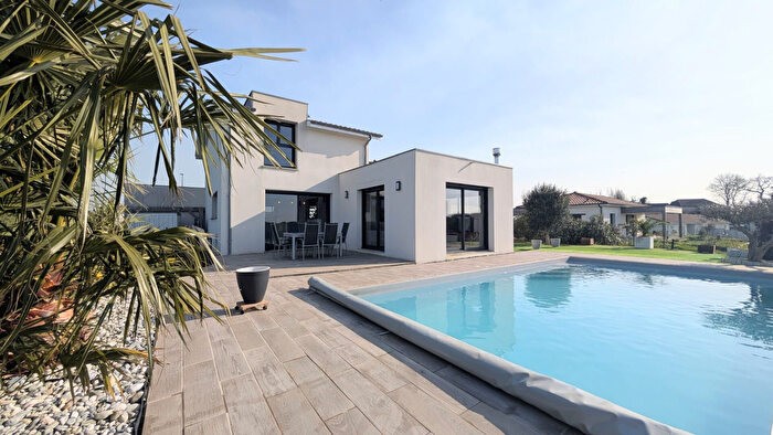 Maison à vendre - Saint-Girons-en-Béarn - 5 pièces - 4 chambres