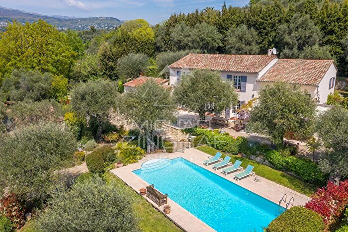 Maison à vendre - Grasse - 6 pièces - 5 chambres