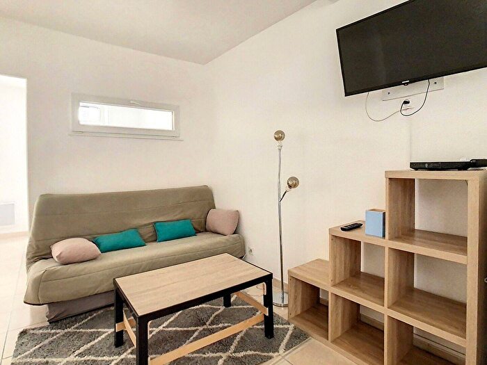 Centre Ville, Le Teil : Appartement 2 pièces à louer