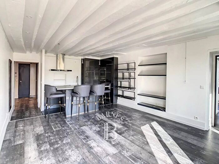 Appartement à louer - Elysées-Madeleine, Paris ème arrondissement - 2 pièces - 1 chambre