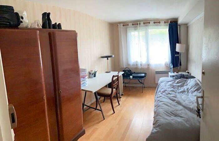 Appartement à louer - Houssières, Châtenay-Malabry - 1 pièce