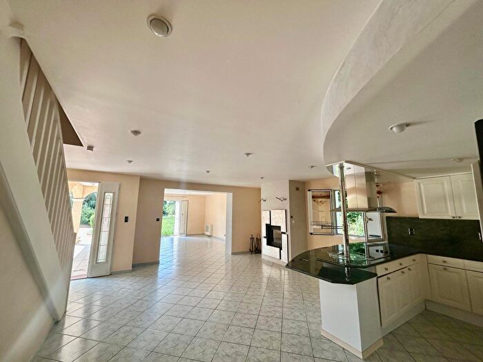 Maison à vendre - Grenade - 5 pièces - 4 chambres